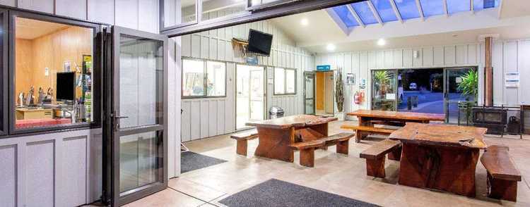 Backpackers Accommodation: Budget travel | The Coromandel